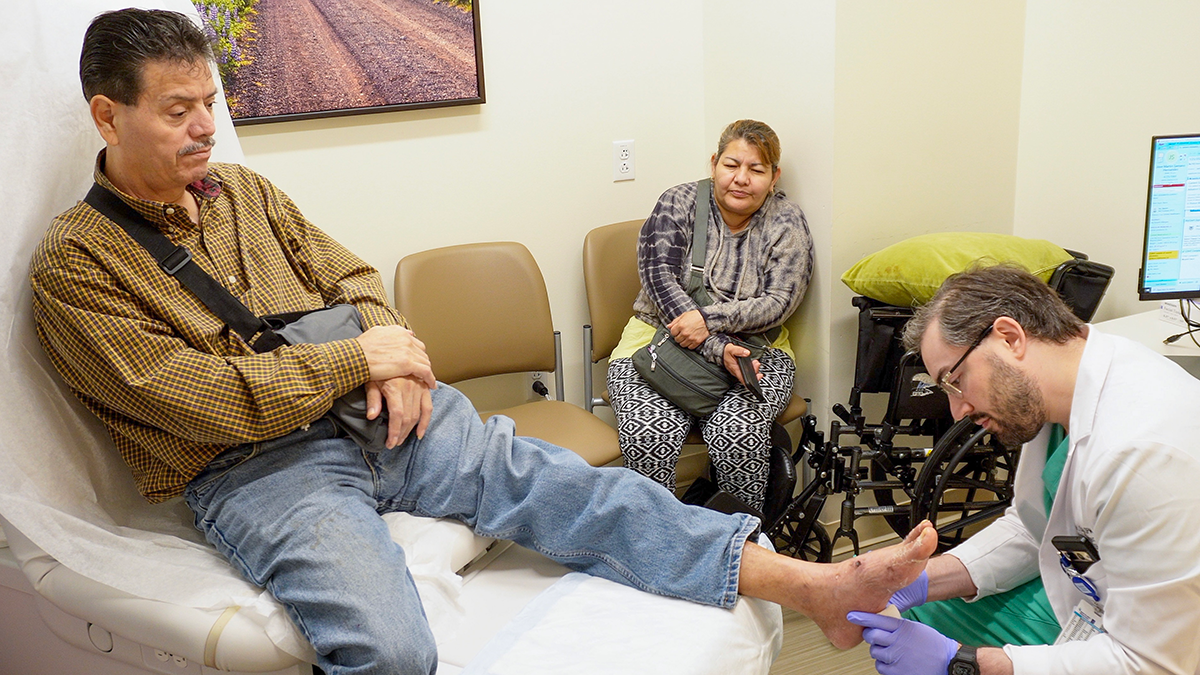 Patient’s leg saved by Baylor Medicine surgeon - Baylor College of Medicine Blog Network